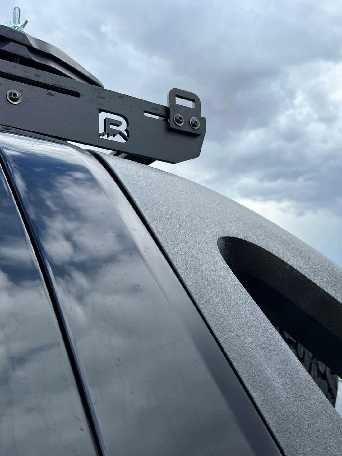 Affordable Heavy-duty 2000-2006 Chevy Avalanche Roof Racks – Baseline ...